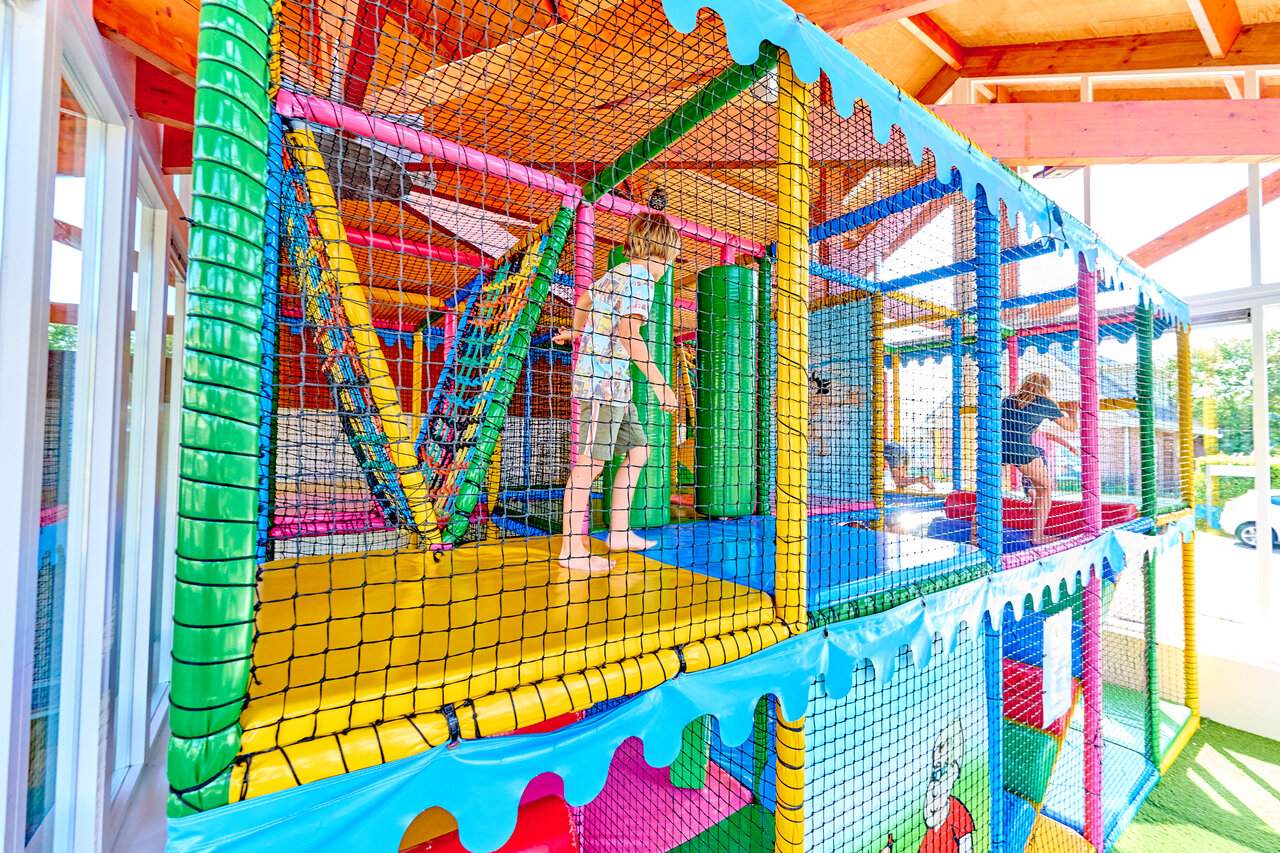 Vakantiepark De Eikenhof - CAPFUN, Familie vakantie in Paasloo ...