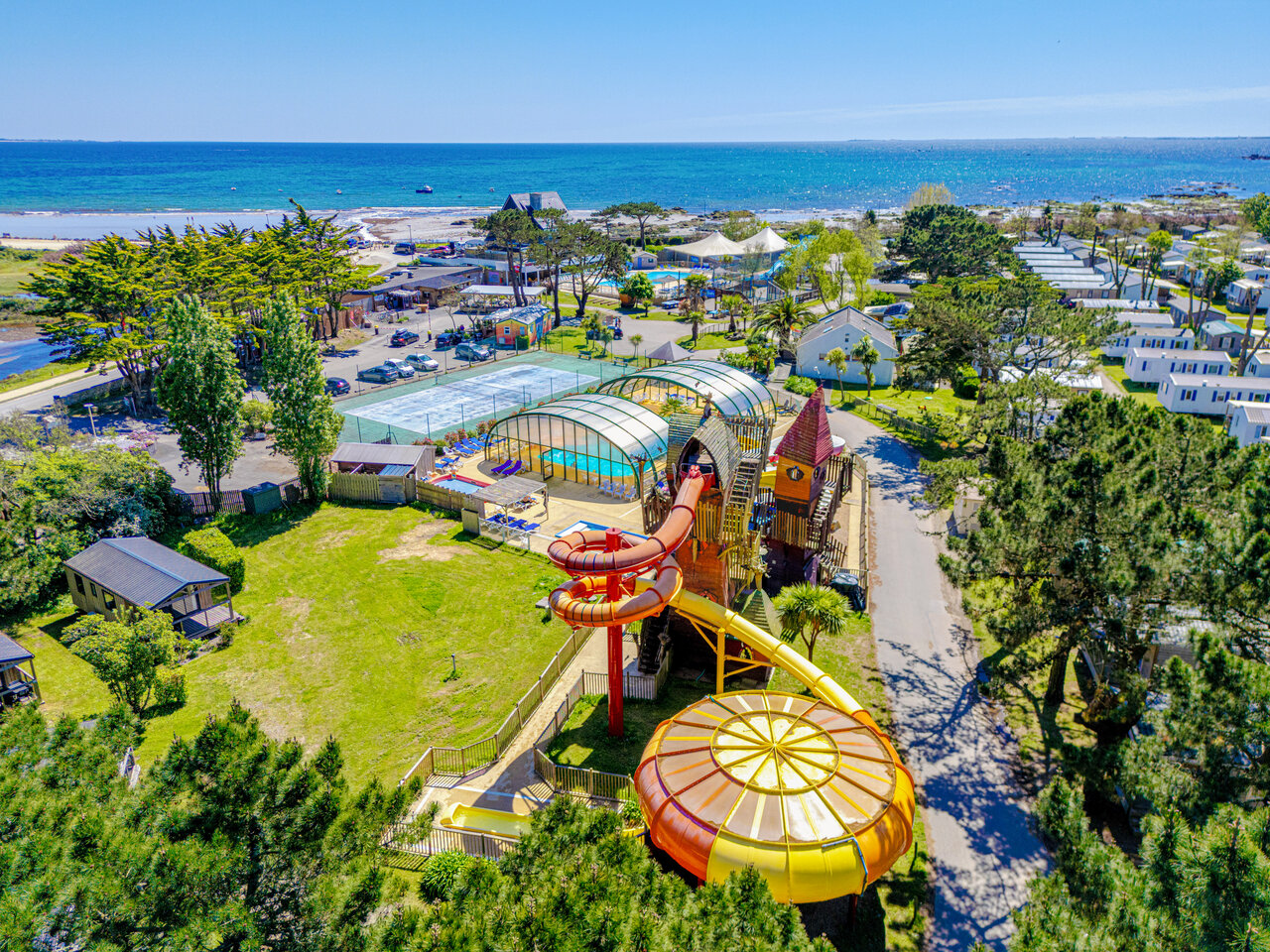 Campingvakantie Grand Large, vlakbij het strand in Fouesnant, Bretagne ...